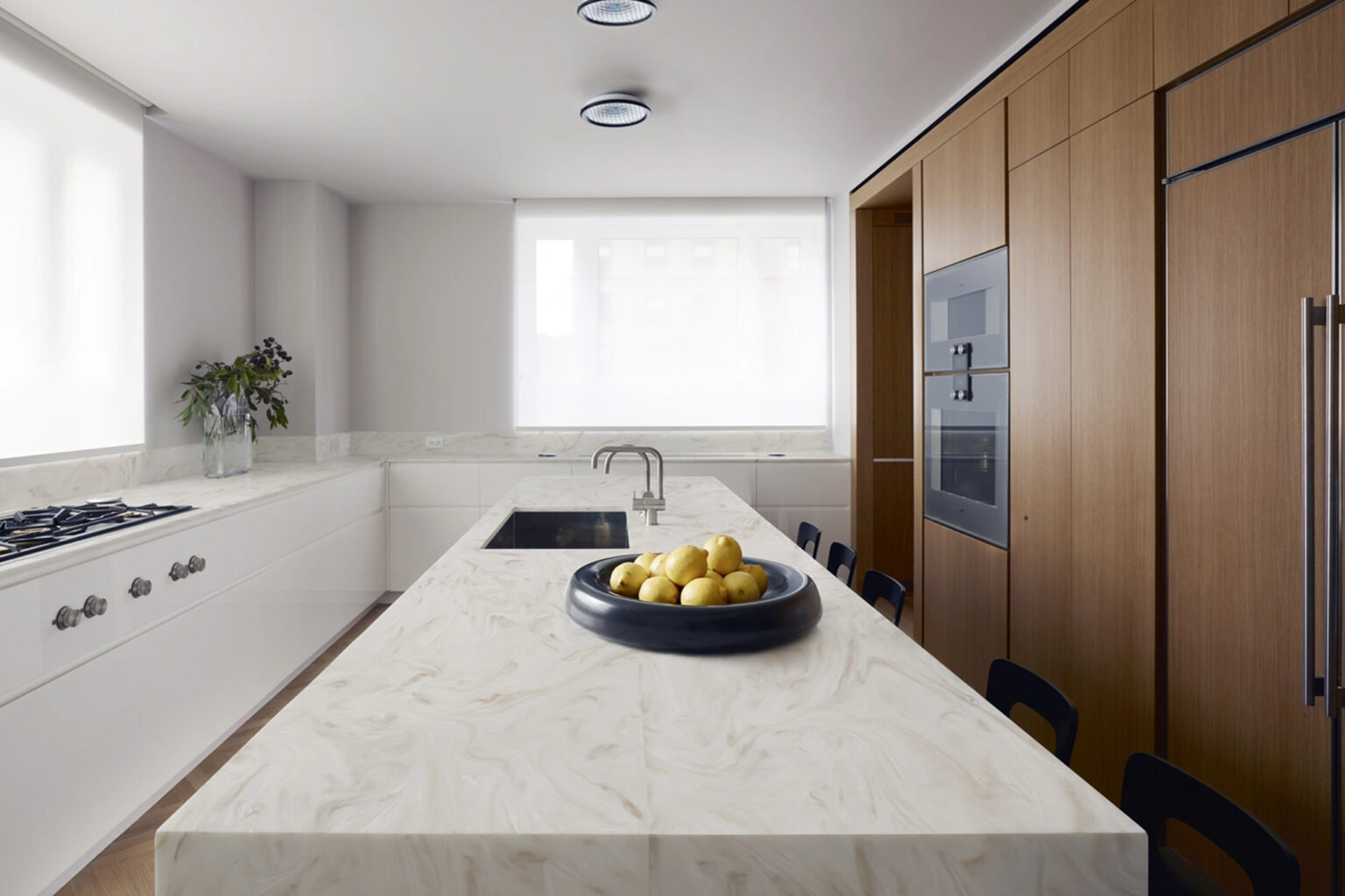 Corinor | Skreddersydde benkeplater i Corian og Heltre